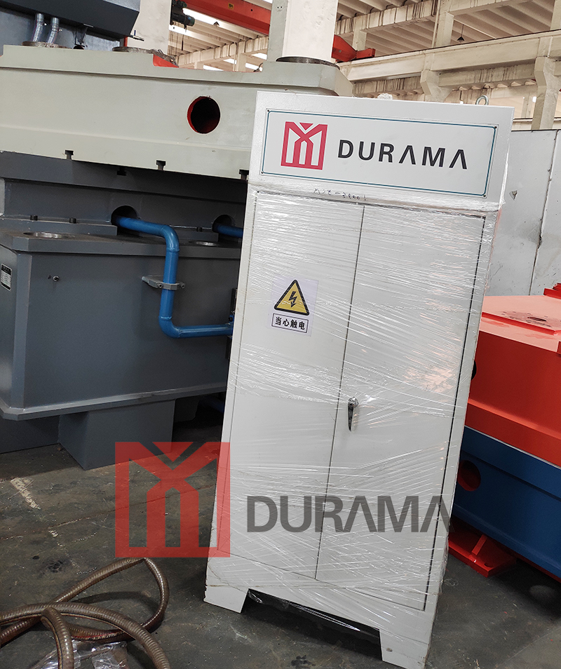 DURAMA Hydraulic Door Pressing Machine Ship to Middle East Country - DURAMA